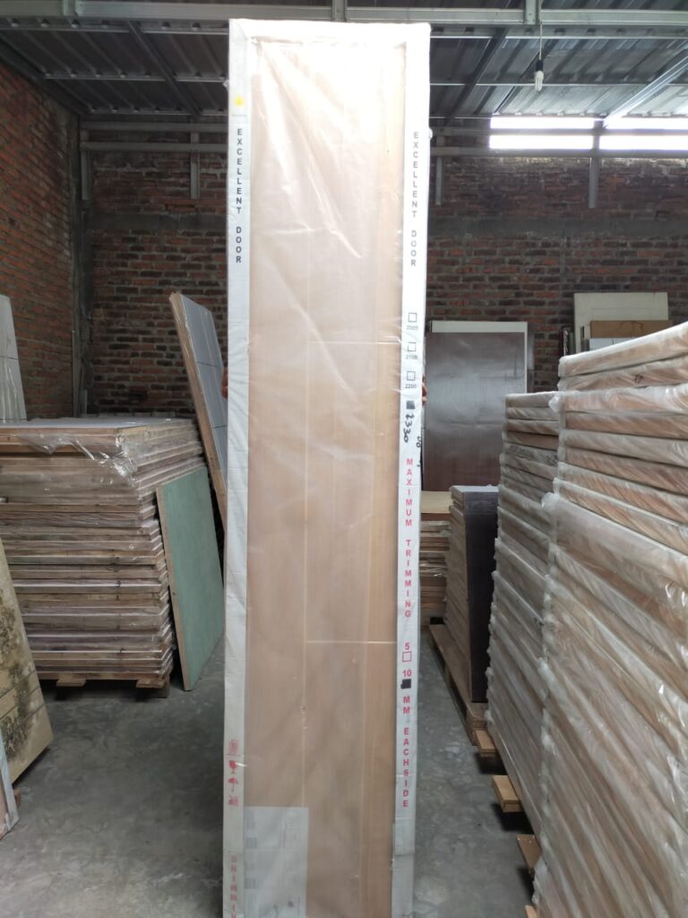 Pintu Solid Excellent Door | CV. Bangun Tujuh Cahaya